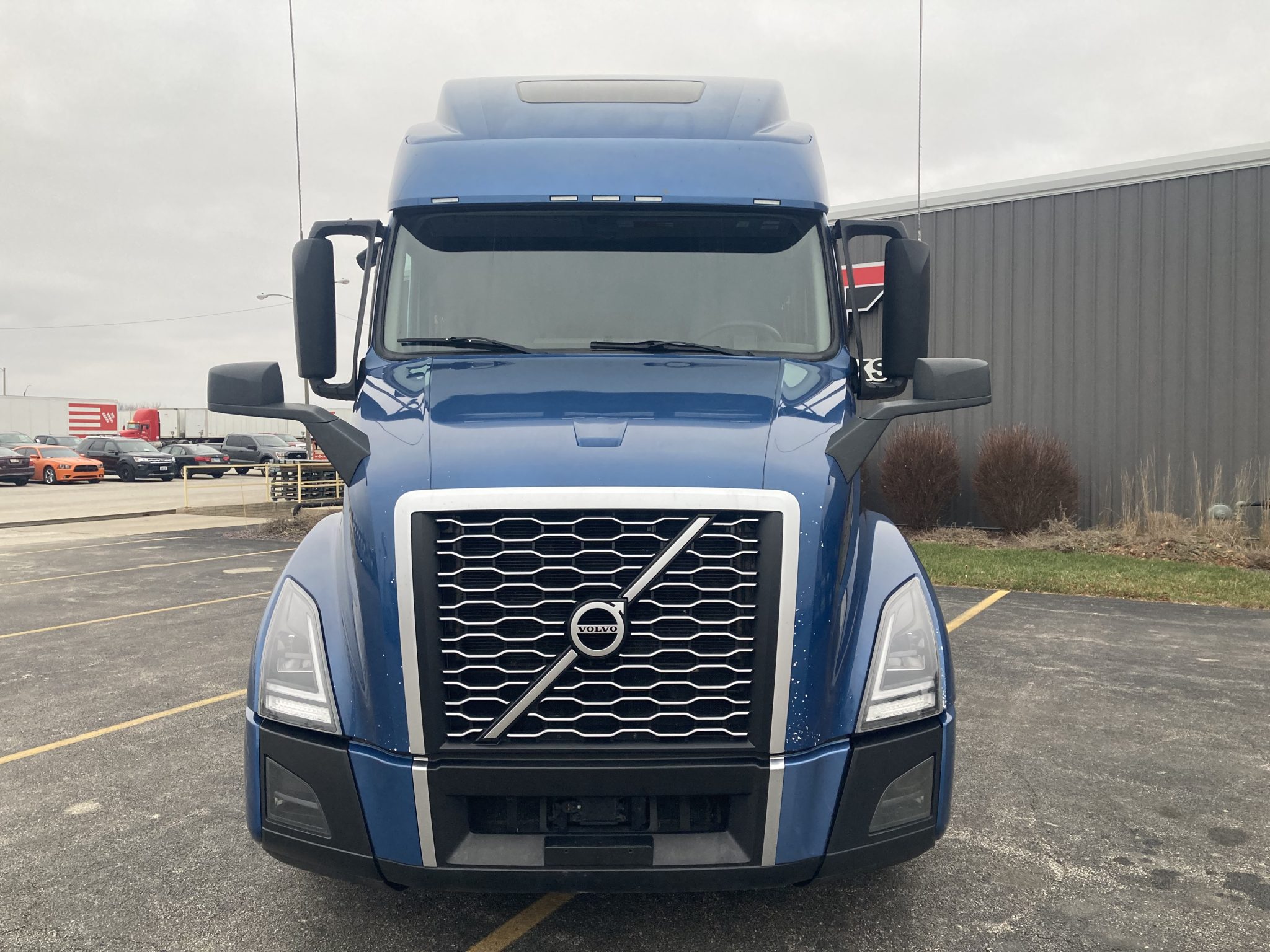 2021 VOLVO VNL860 - CIT Trucks