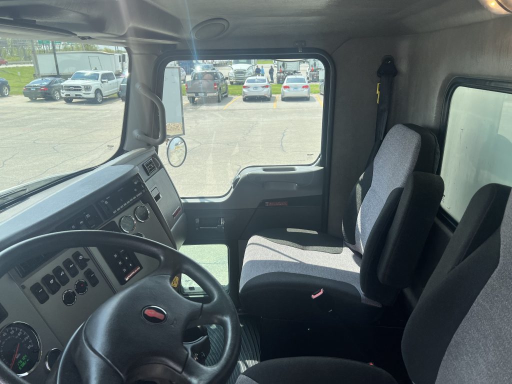 2022 KENWORTH T270 - CIT Trucks