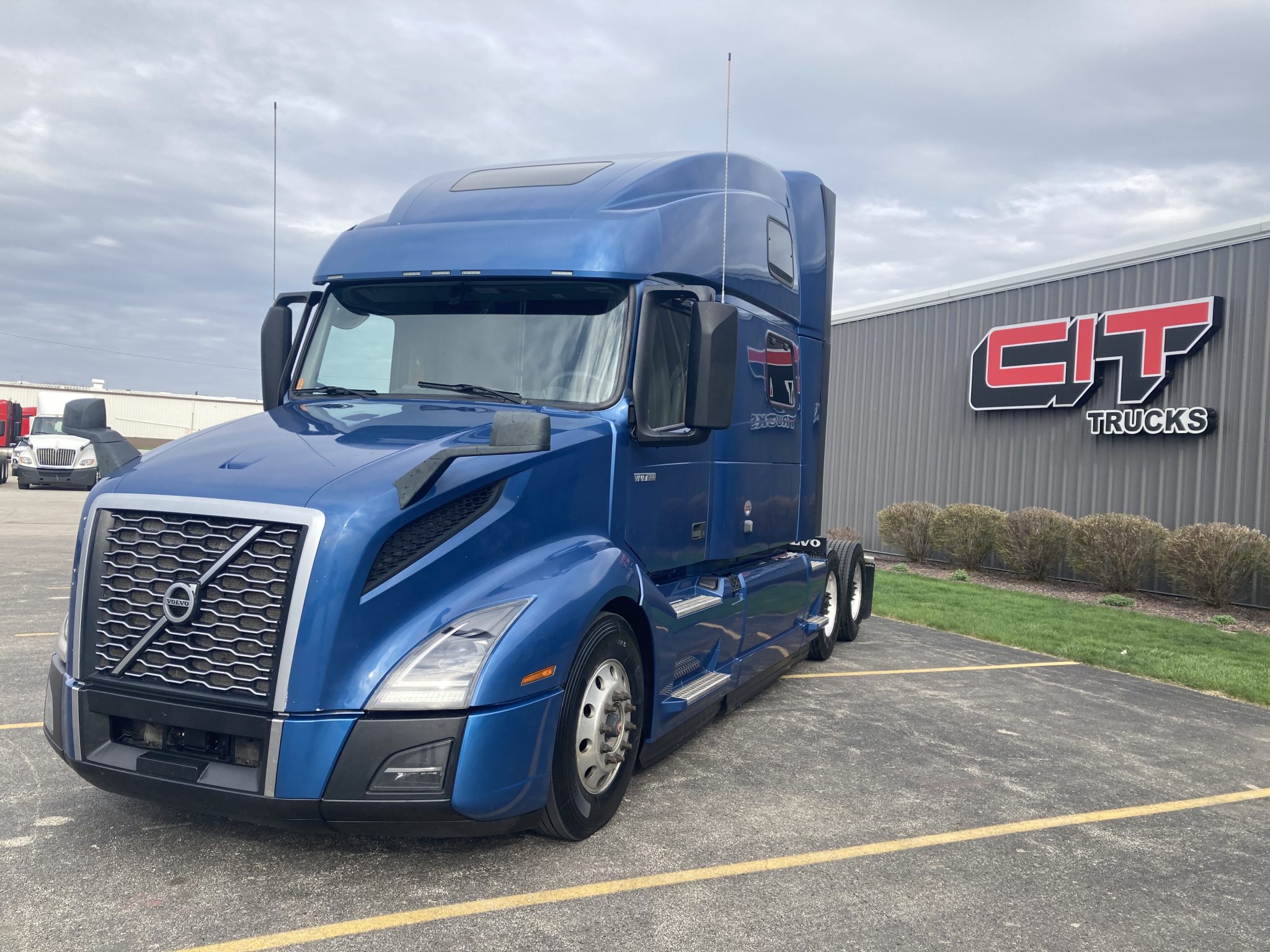 2021 VOLVO VNL860 - CIT Trucks