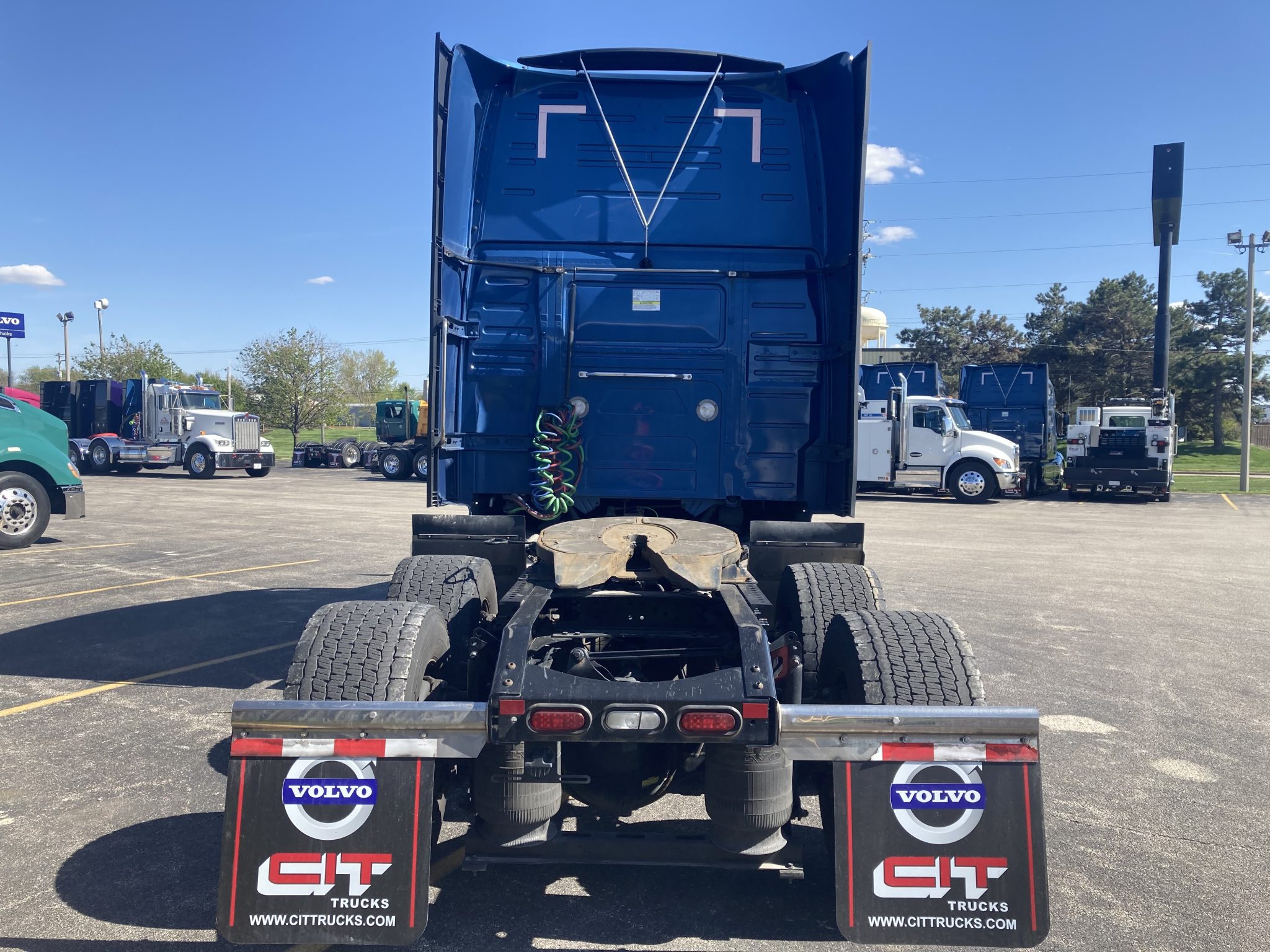 2022 VOLVO VNL860 - CIT Trucks