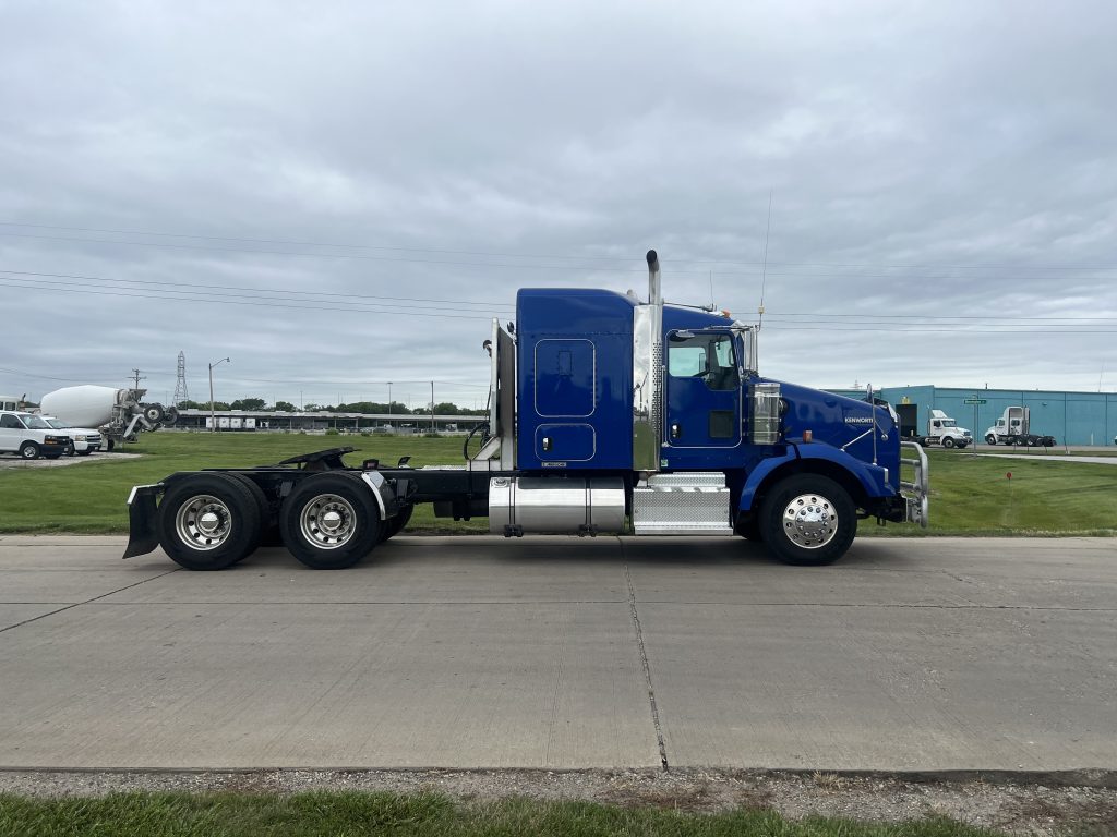 2012 KENWORTH T800 - CIT Trucks