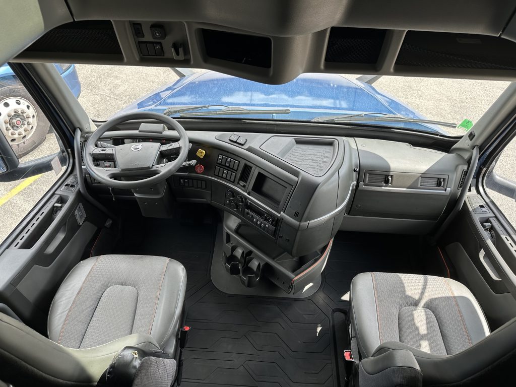2022 VOLVO VNL860 - CIT Trucks