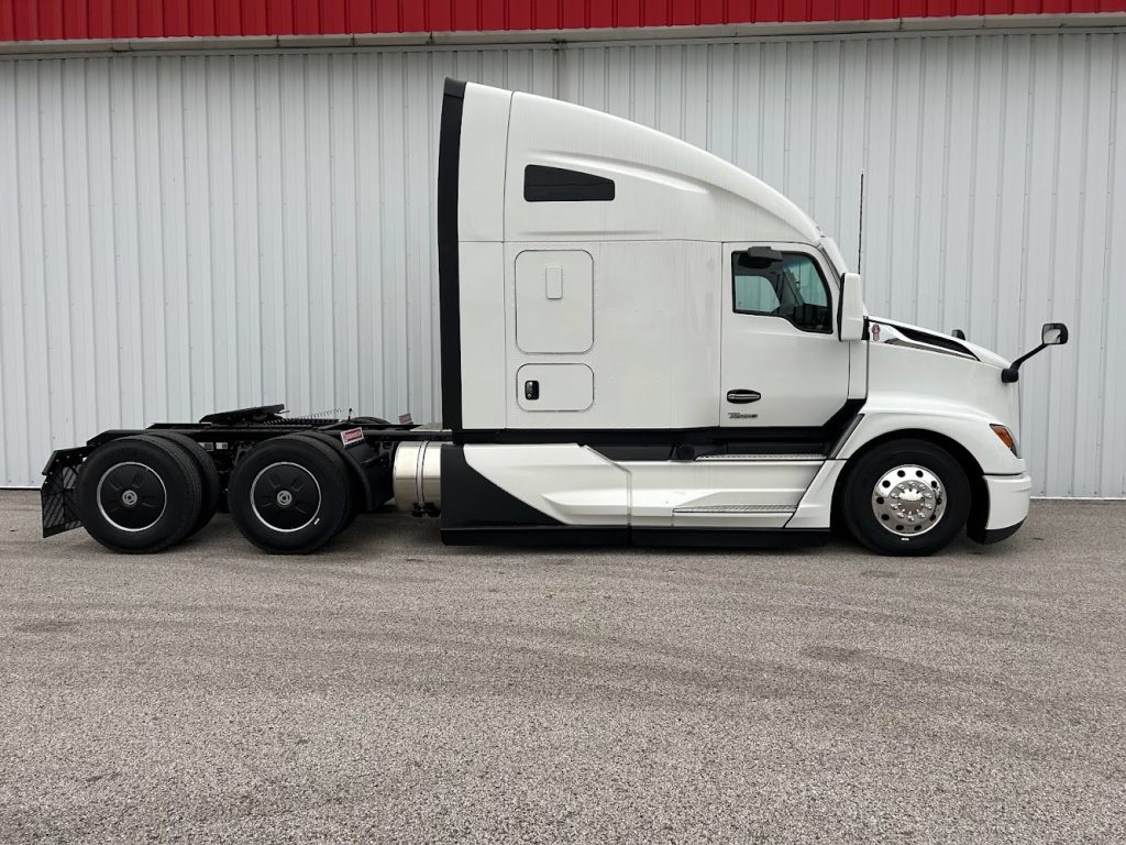 2025 KENWORTH T680 - CIT Trucks