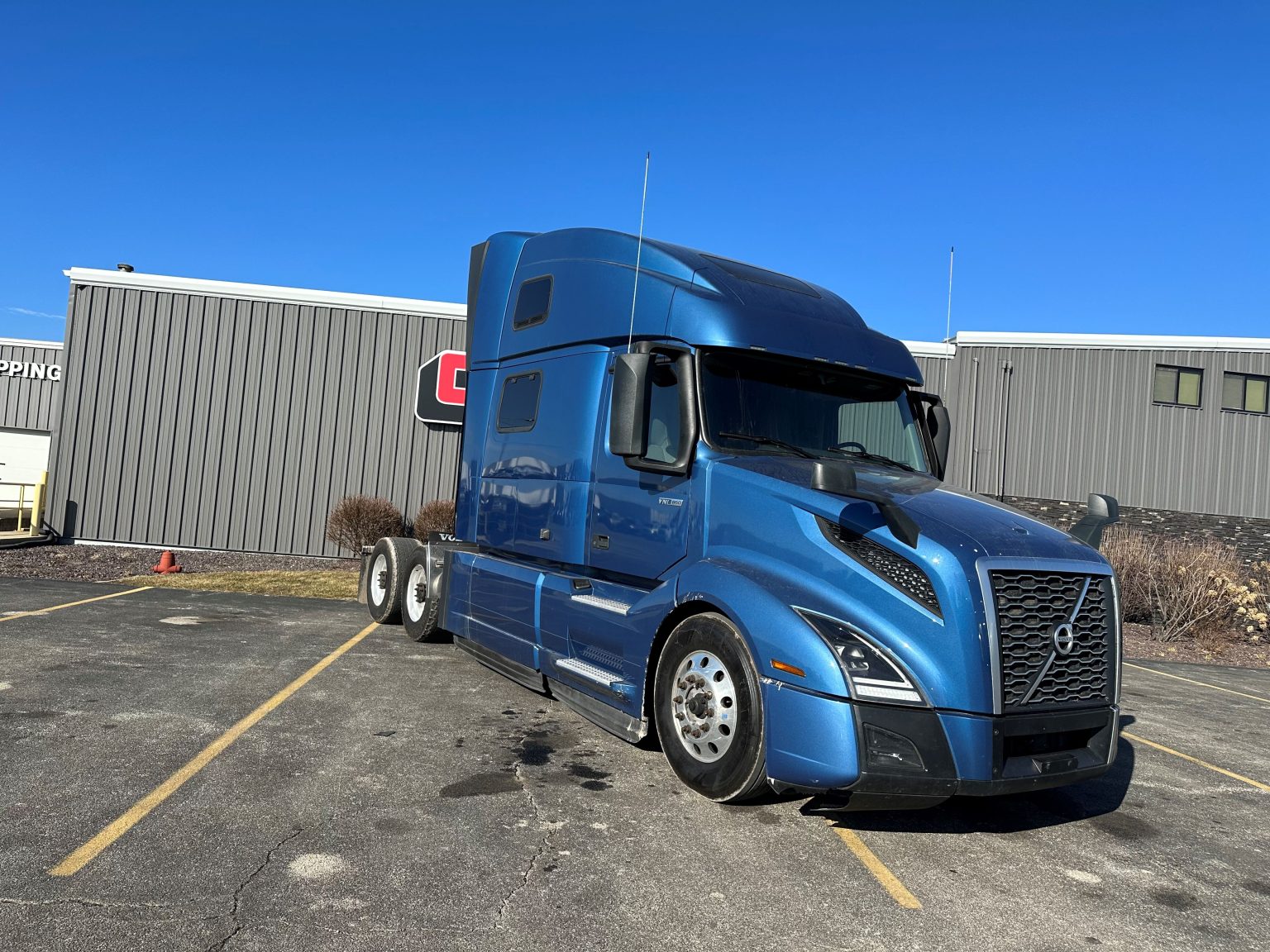 2022 VOLVO VNL860 - CIT Trucks