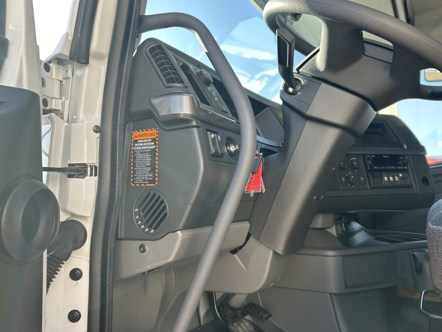 2025 VOLVO VNL760 - CIT Trucks