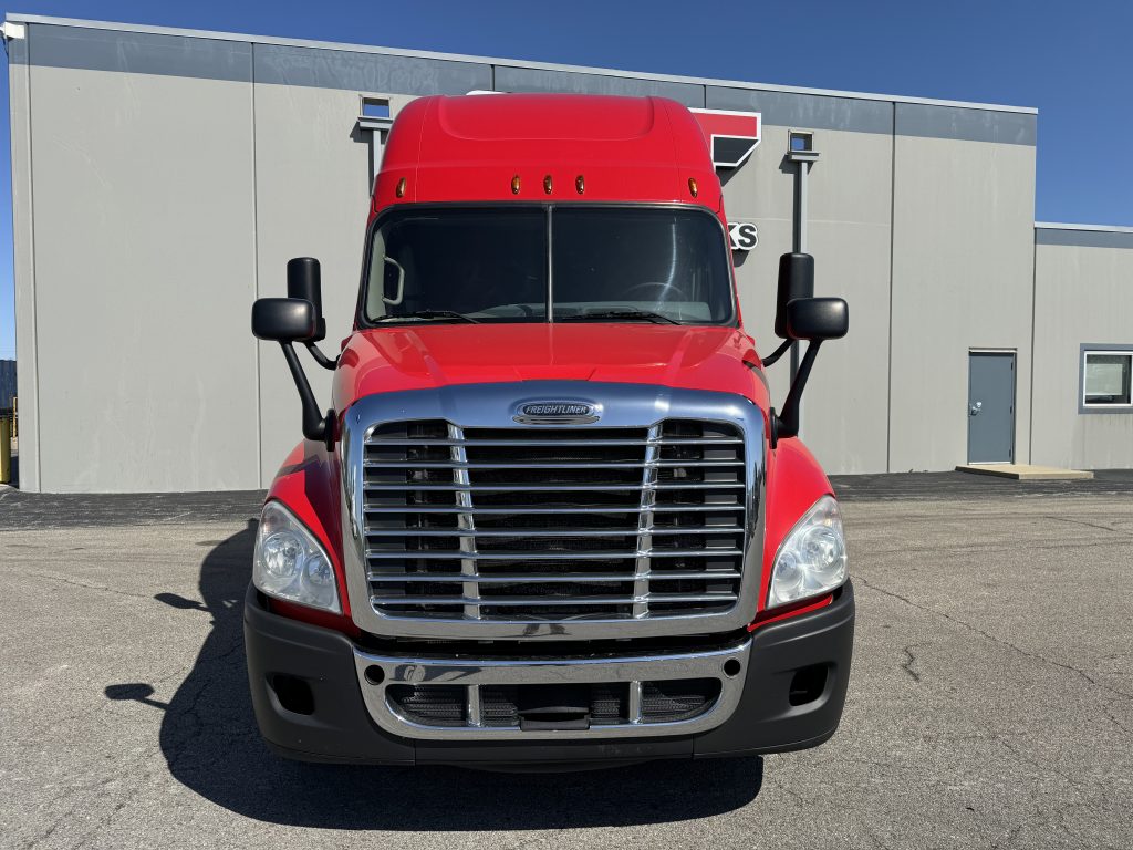 2018 FREIGHTLINER CASCADIA - CIT Trucks