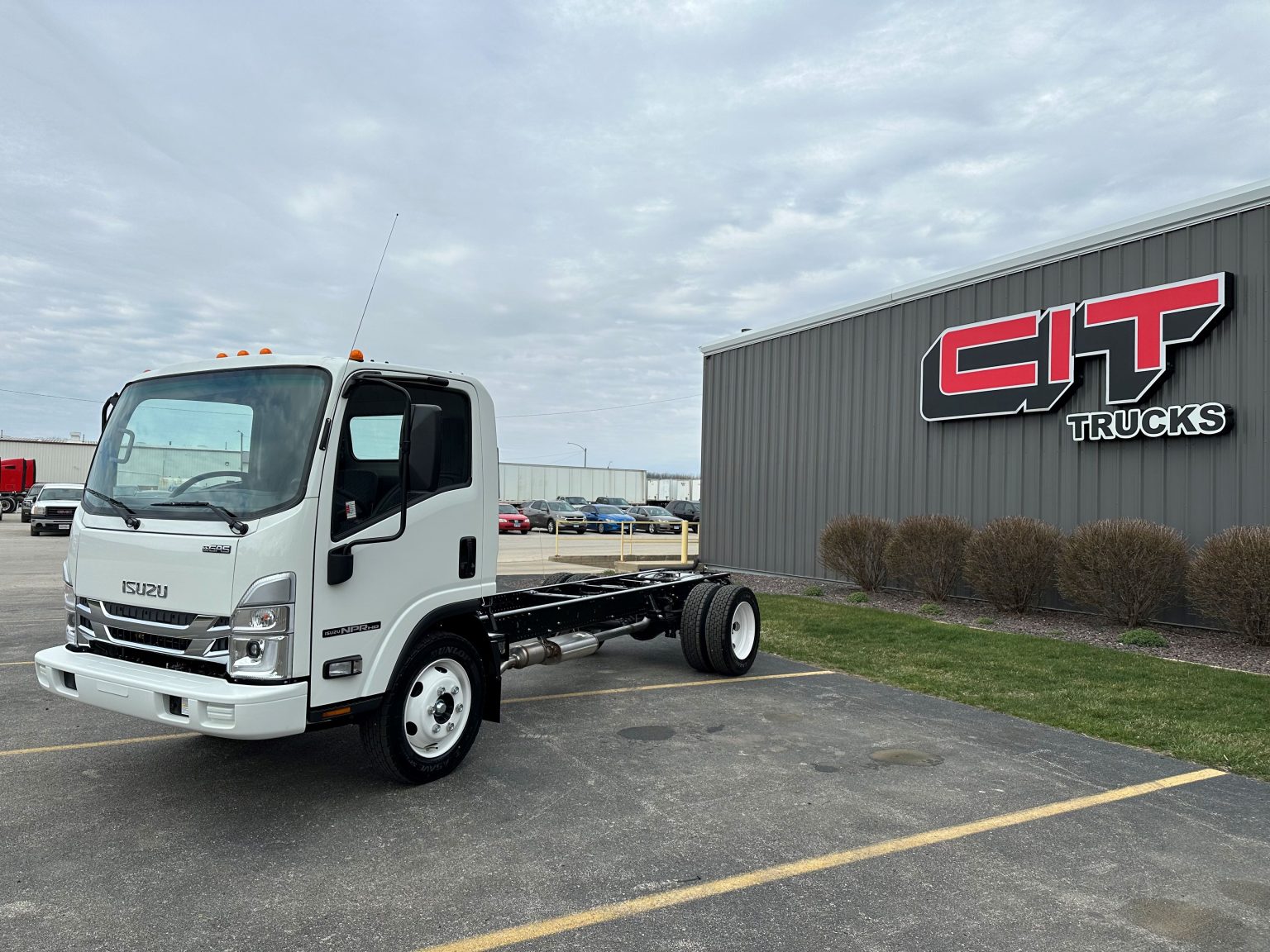 2024 ISUZU NPR HD - CIT Trucks