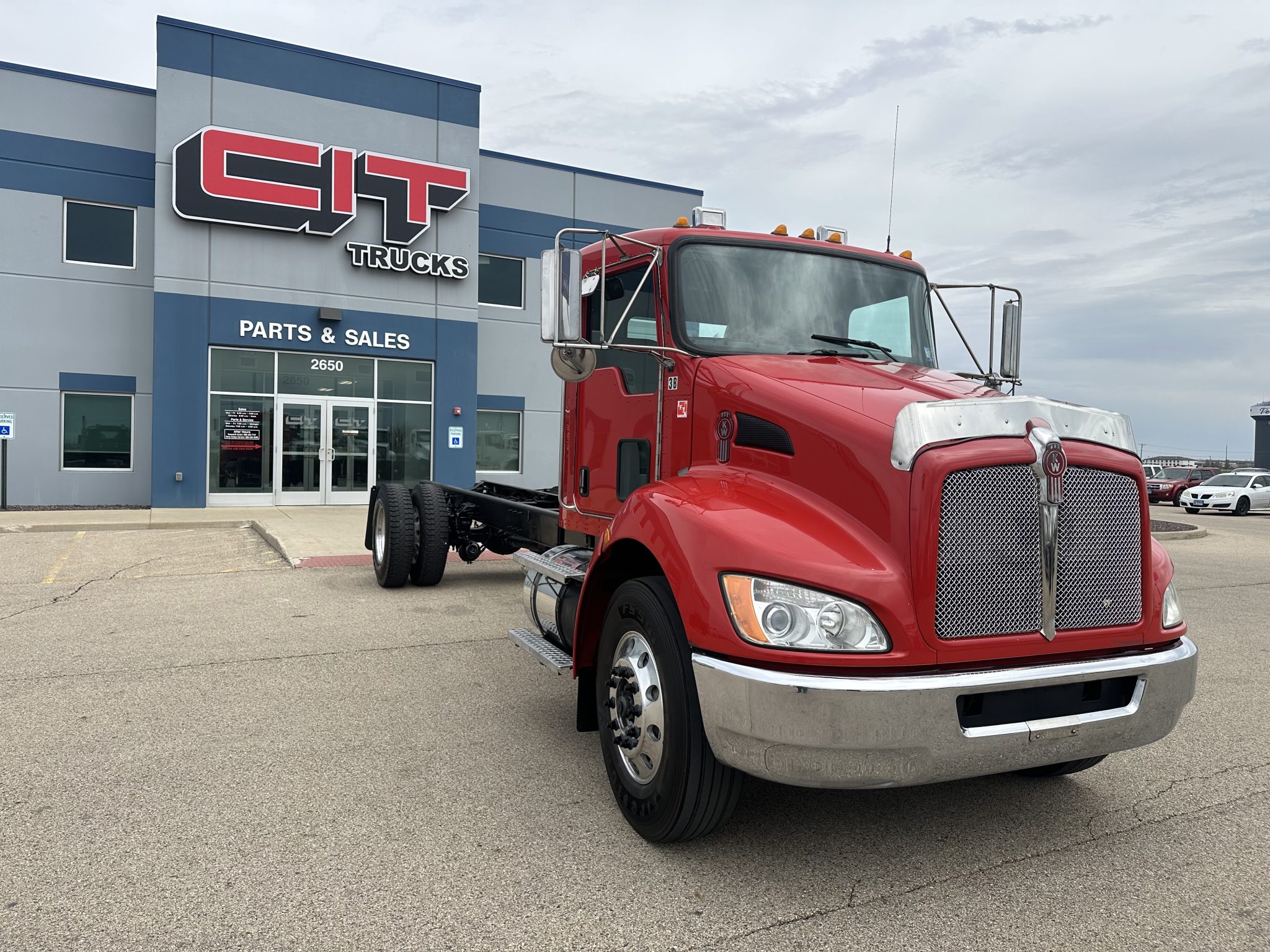 2018 KENWORTH T370 - CIT Trucks