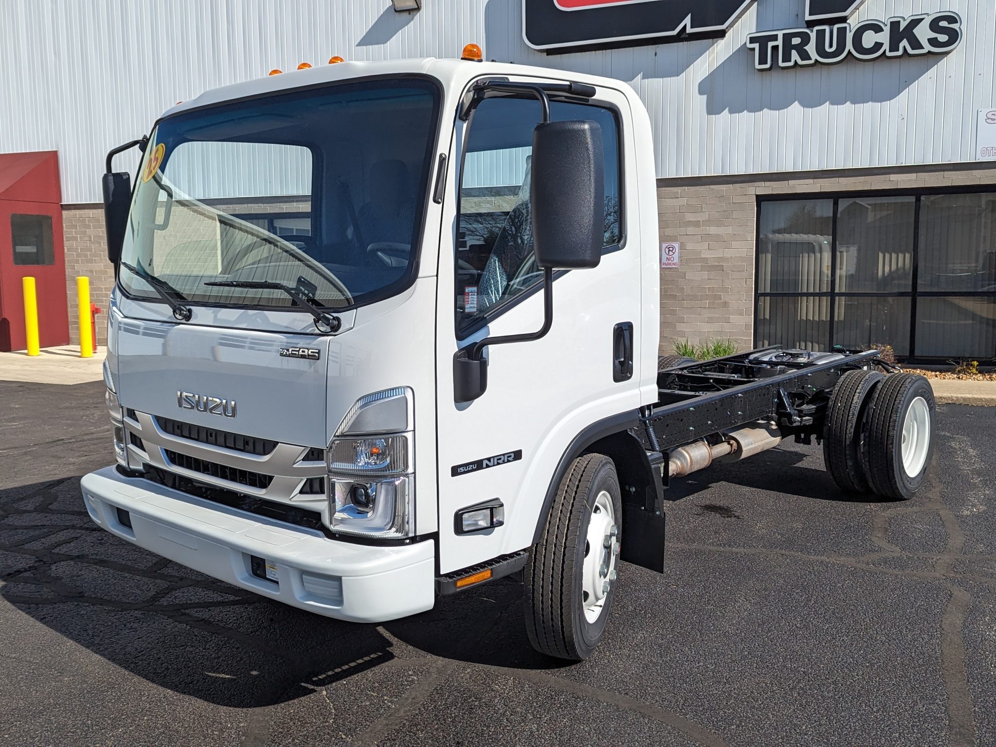 2025 ISUZU NRR GAS - CIT Trucks