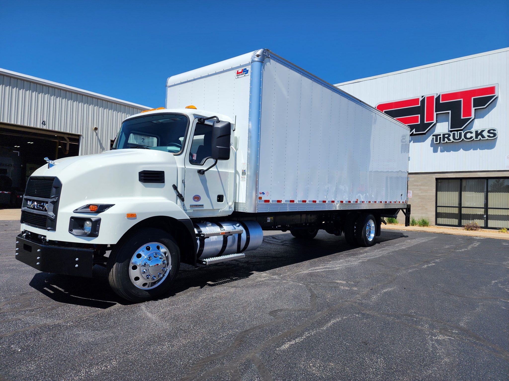 2025 MACK MD6 - CIT Trucks