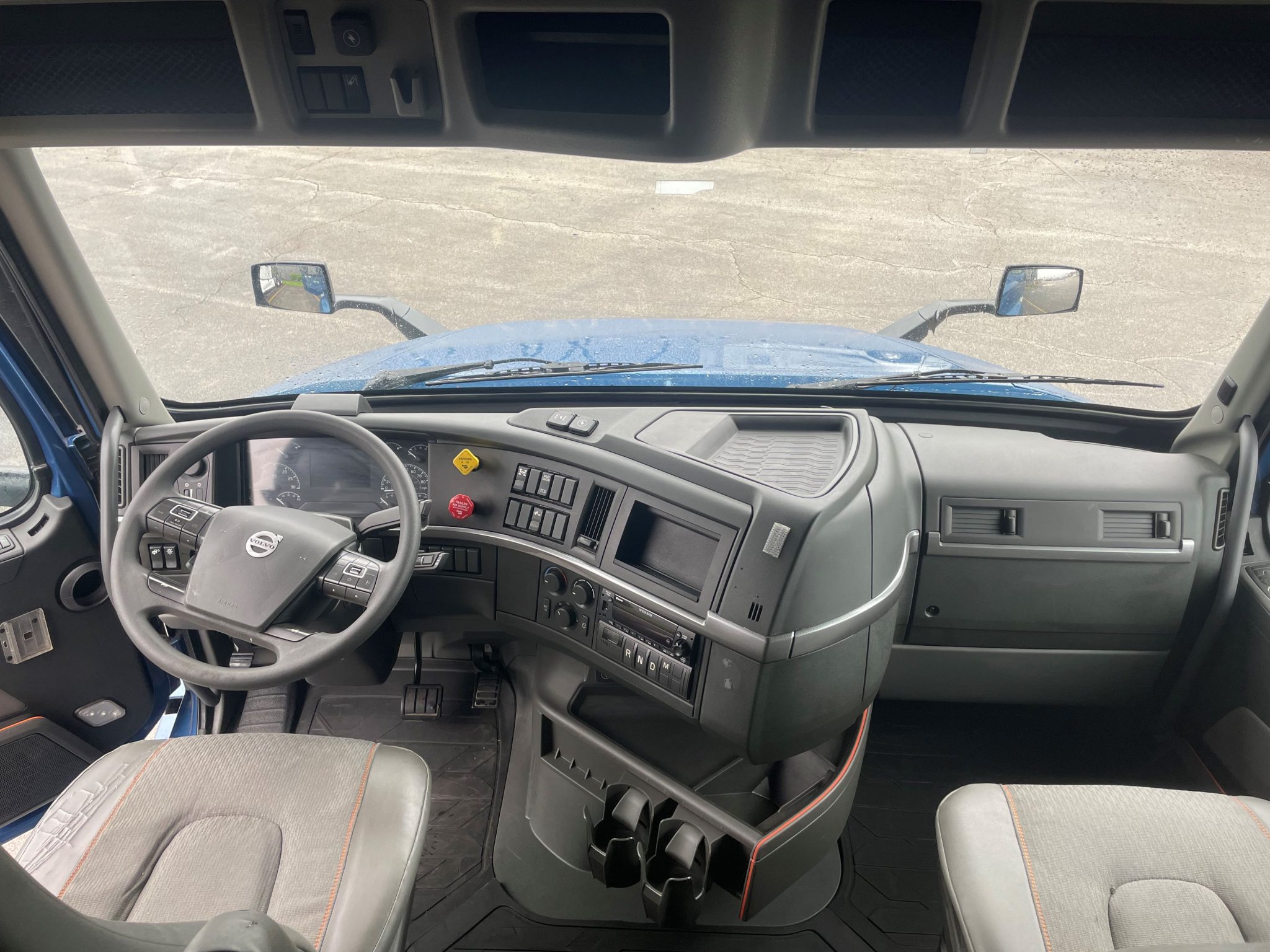 2023 VOLVO VNL860 - CIT Trucks