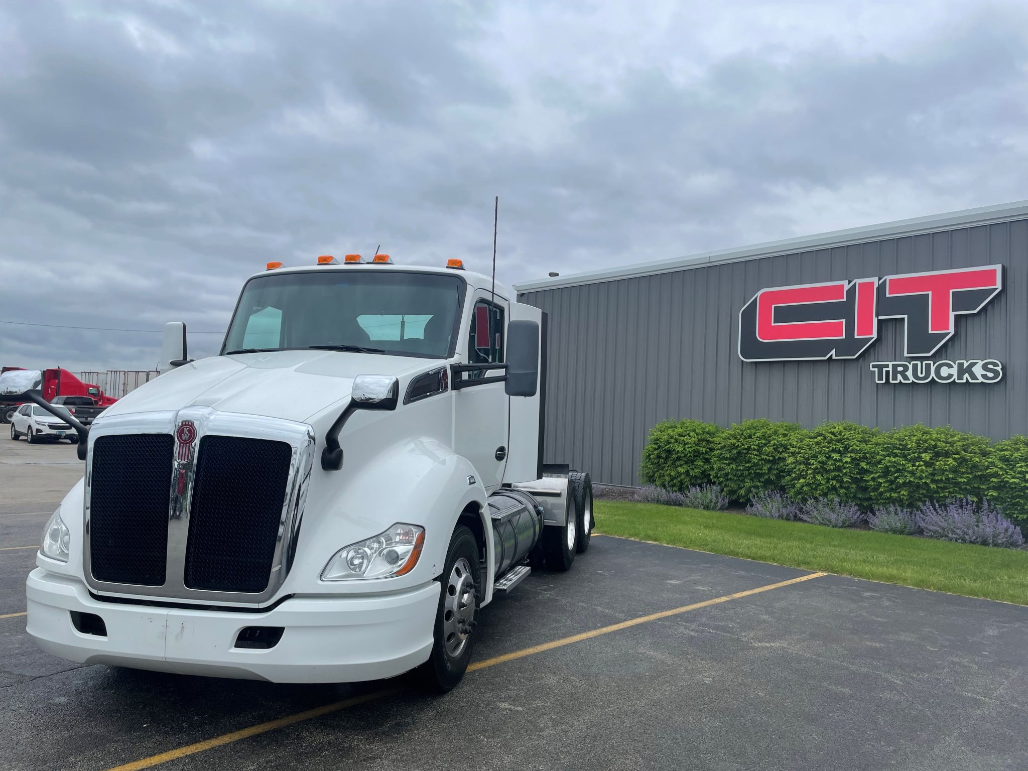 Normal, IL - CIT Trucks