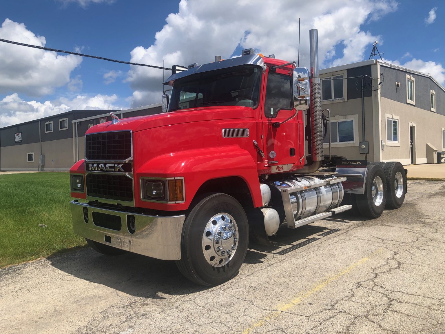 2021 MACK PINNACLE - CIT Trucks