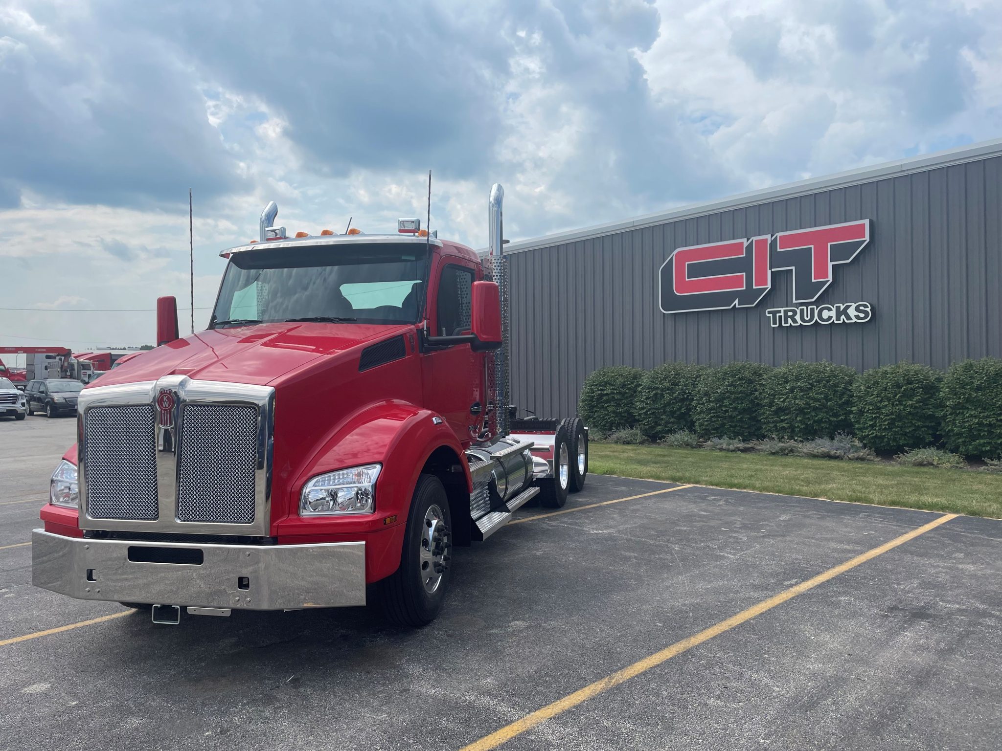 Normal, IL - CIT Trucks