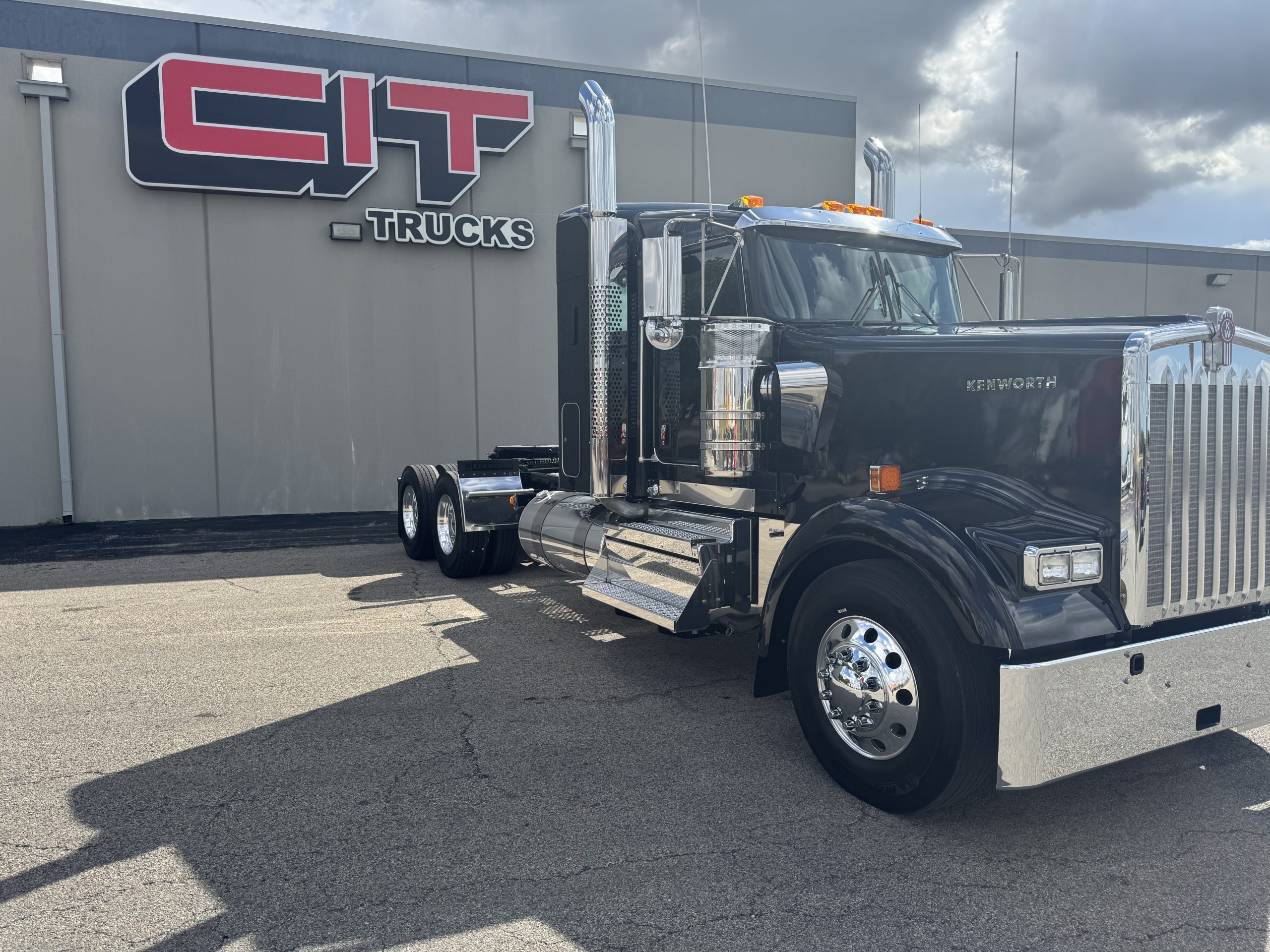 New Trucks - CIT Trucks